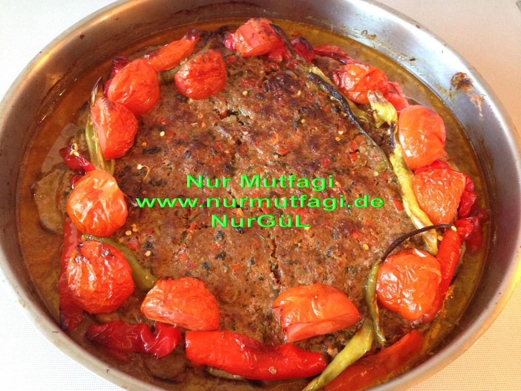 Patlicanli Tepsi kebabi Kilis Tavasi – Nur Mutfağı