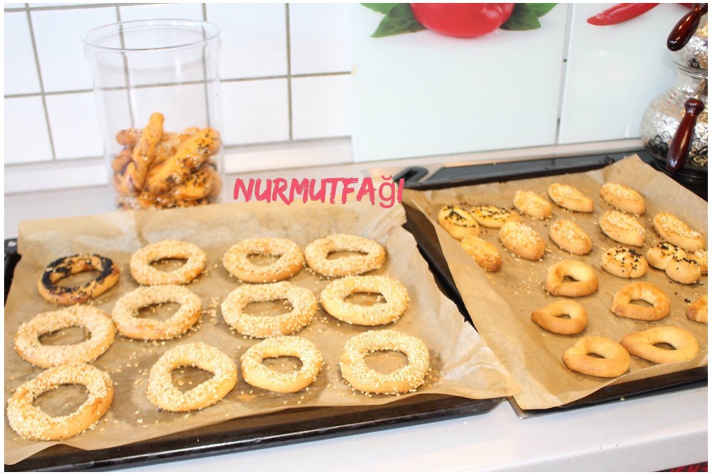 Kitir Kitir Bayatlamayan Kandil Simidi nasil yapilir tarifi – Nur Mutfağı