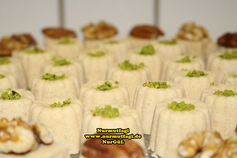 Saray Helvasi nasil yapilir tarifi – 3 Malzeme ile Kolay Helva tarifi ...