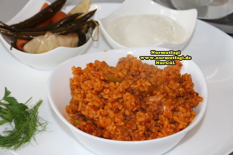 Meyhane Pilavi nasil yapilir tarifi – Sebzeli Bulgur Pilavi – Nur Mutfağı Meyhane Pilavi nasil yapilir tarifi – Sebzeli Bulgur Pilavi – Nur Mutfağı