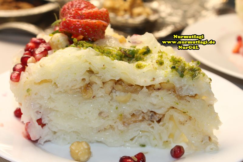 Güllac nasil yapilir tarifi – Ramazan tatlisi Güllac – sütlü tatli ...